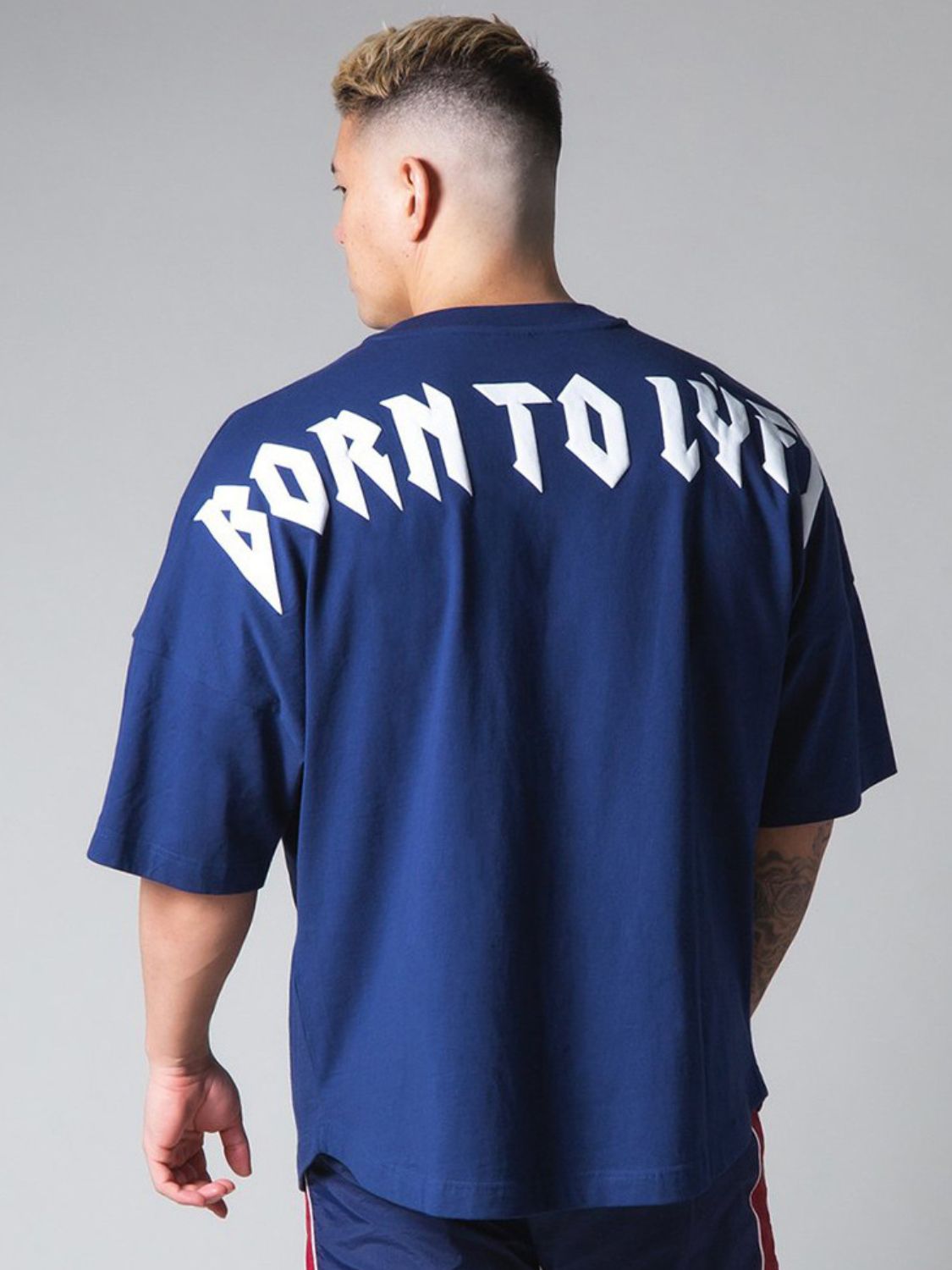 MEN'S OVERSIZED CREW NECK WORKOUT SHIRT – UrbanityChek